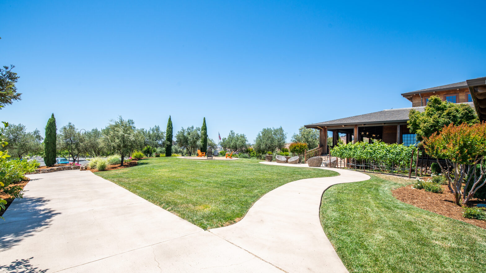 North & South Lawns - Sunrise Ranch Winery